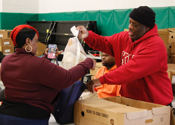 UCC's Annual 'Friendsgiving' Distribution Serves 500-plus Newarkers ...